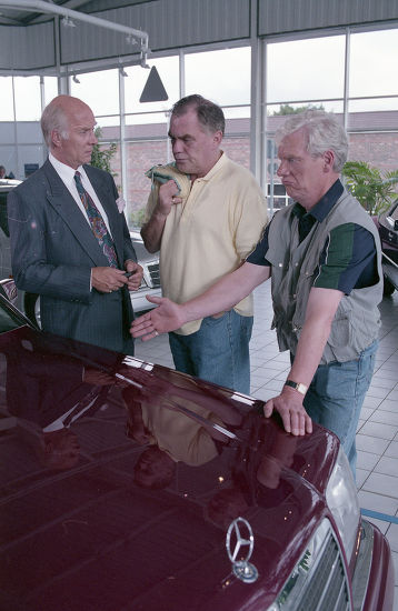 Anthony Schaeffer Car Salesman Malcolm Teeson Editorial Stock Photo ...