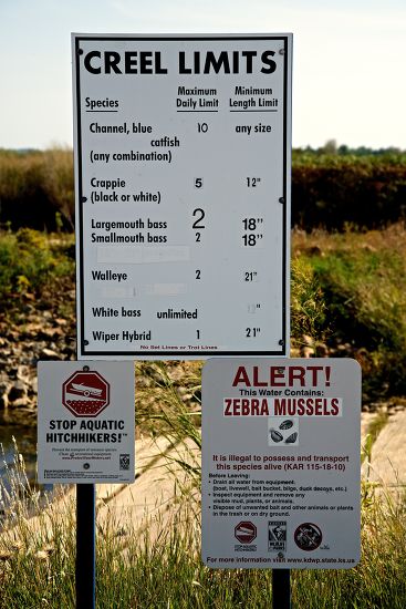 Fishing Limit Sign Coffey County Lake Editorial Stock Photo - Stock ...