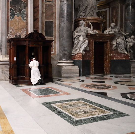 Pope Francis Goes Confession Confessor Father Editorial Stock Photo ...