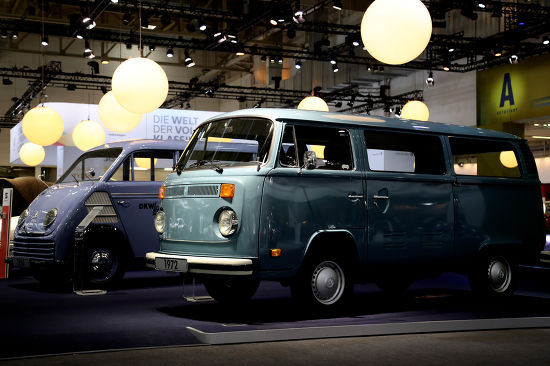 Vintage Volkswagen T2 Bully Van 1972 Editorial Stock Photo - Stock ...