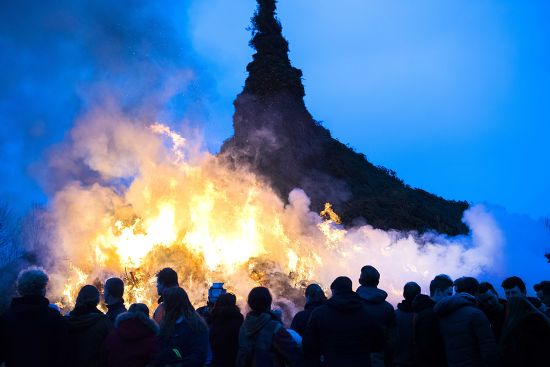 Traditional Easter Fire Burns Dijkerhoek Netherlands Editorial Stock ...