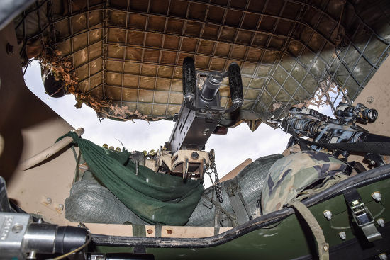 Look Inside Hmmwv Turret Equipped M2 - Foto de stock de contenido ...