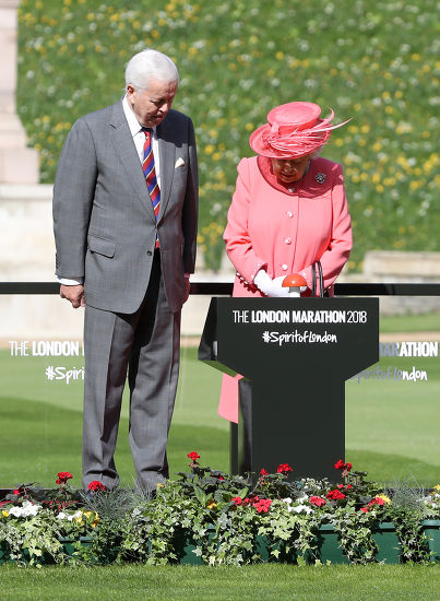 Queen Elizabeth Ii Sir John Spurling Editorial Stock Photo - Stock ...