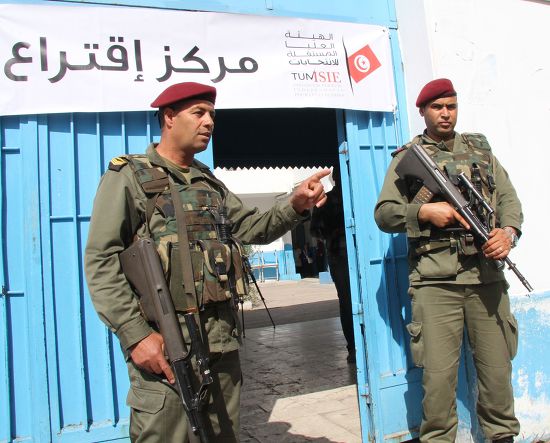 Tunisian Soldiers Stand Guard Outside Municipal Editorial Stock Photo ...