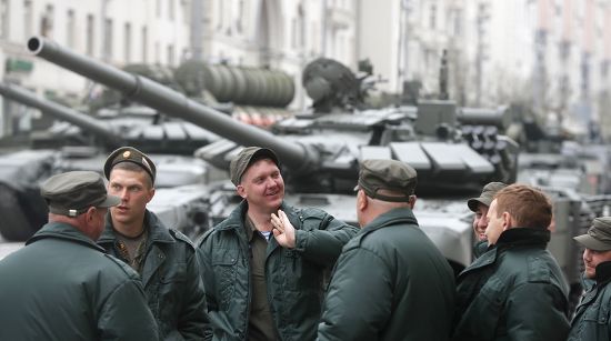 Russian Tanks Mechanics Speaks Each Other Editorial Stock Photo - Stock ...