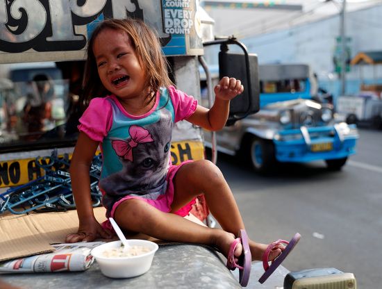 Filipino Fire Victim Child Cries On Editorial Stock Photo - Stock Image ...