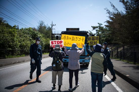 Protester Block Construction Vehicles Entering Construction Editorial ...