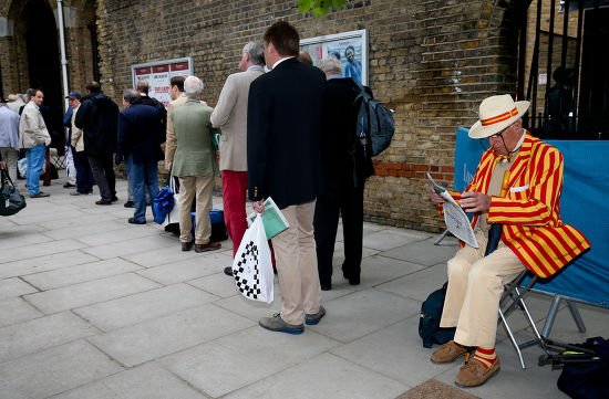 Mcc Members Wait Lords Members Queue Editorial Stock Photo - Stock ...