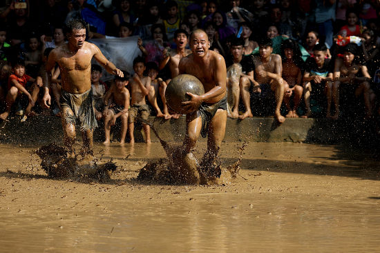 Local Villagers Compete Mud Ball Wrestling Editorial Stock Photo ...