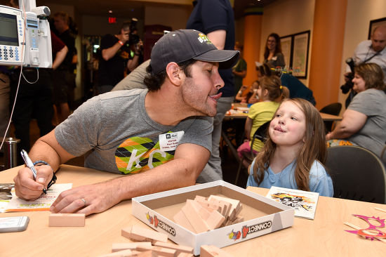 Paul Rudd Patient Childrens Mercy Hospital Editorial Stock Photo ...