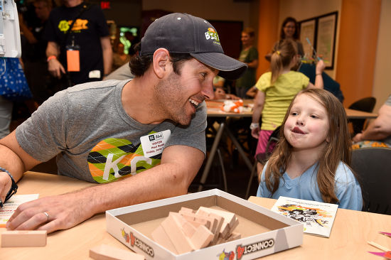 Paul Rudd Patient Childrens Mercy Hospital Editorial Stock Photo ...