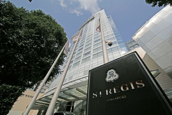 Logo St Regis Hotel Pictured Against Editorial Stock Photo - Stock ...