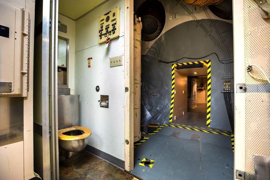 Cramped Bathroom Decommissioned Control Center Quebec01 Editorial Stock ...