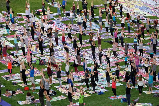 Israelis Take Part Mass Yoga Class Editorial Stock Photo - Stock Image ...