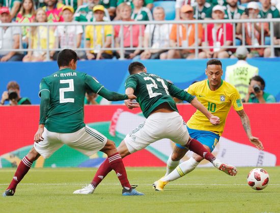 Neymar Brazil Edson Alvarez Mexico Editorial Stock Photo - Stock Image ...