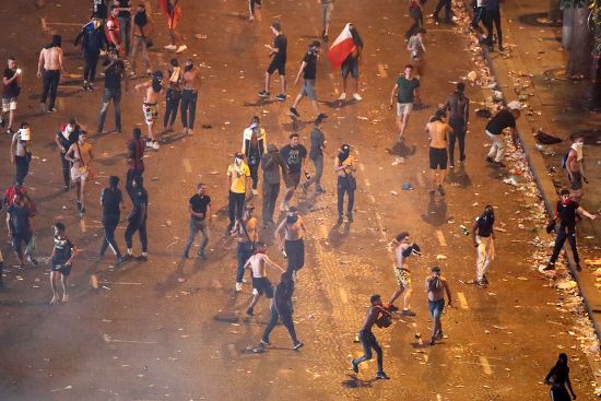 People Clash Police On Champselysees French Editorial Stock Photo ...