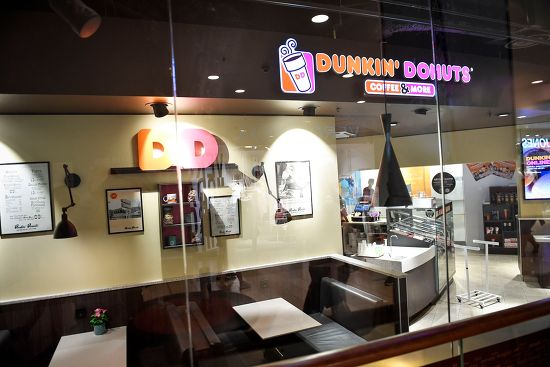 Empty Dunkin Donuts Store Shopping Mall Editorial Stock Photo - Stock ...