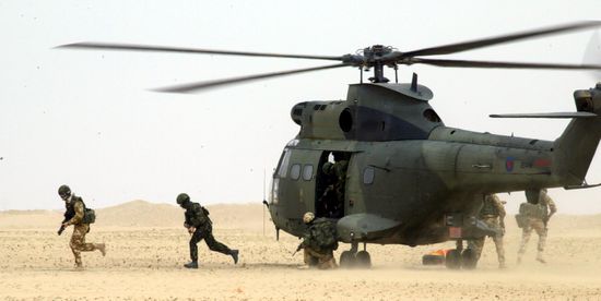 British Troops Training Kuwait Troops 51 Editorial Stock Photo - Stock ...