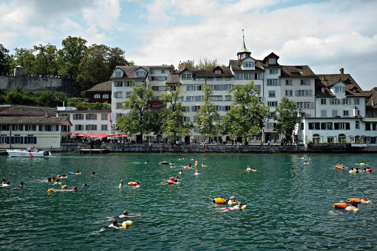 People Swim River Limmat Zurich Switzerland Editorial Stock Photo ...