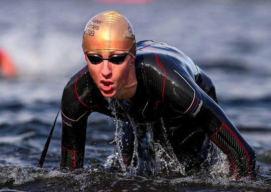 Cillian Tierney Exits Water End Swim - Foto de stock de contenido ...