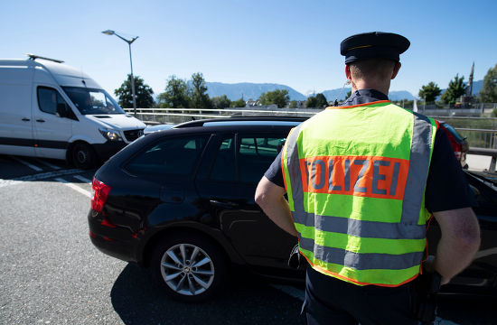 Bavarian Border Police Check Cars Control Editorial Stock Photo - Stock ...