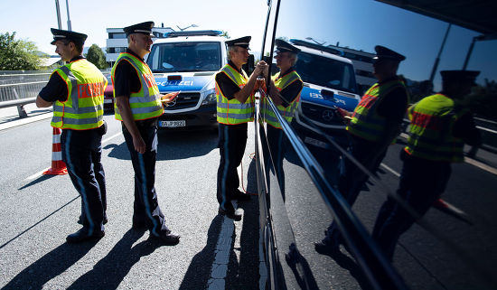Bavarian Border Police Check Cars Control Editorial Stock Photo - Stock ...