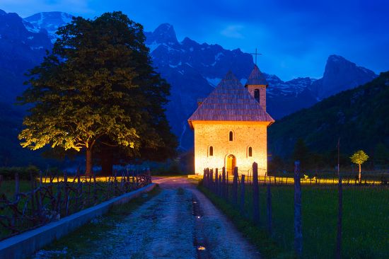 Catholic Church Night Thethi Village Thethi - Foto de stock de ...