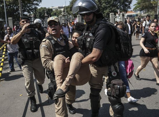 Members Security Forces Help Unconscious Woman Editorial Stock Photo ...