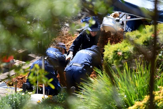 Nsw Police Forensic Services Personnel Seen Editorial Stock Photo ...