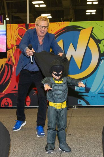 Kato Kaelin Young Batman Cosplayer Editorial Stock Photo - Stock Image ...