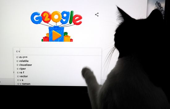 Google Doodles Celebrates Search Engines 20th Editorial Stock Photo ...
