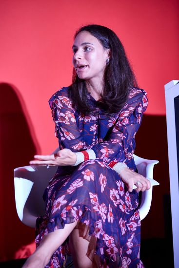 Evolution Cmo Mod Alexandra Bruell Reporter Editorial Stock Photo ...