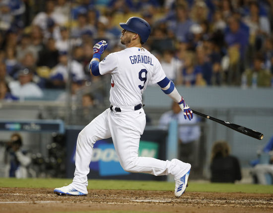 Los Angeles Dodgers Catcher Yasmani Grandal Editorial Stock Photo ...