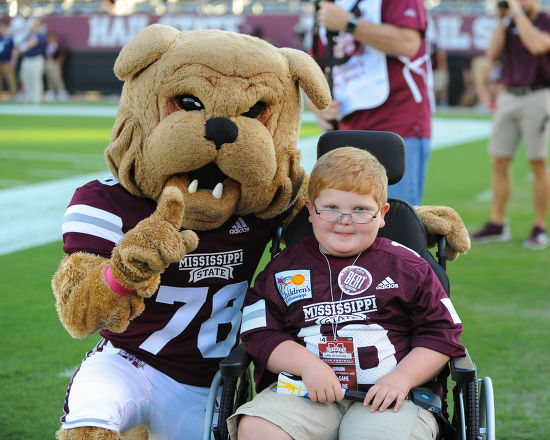 Mississippi State University Mascot Bully Poses Editorial Stock Photo ...