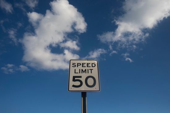 Speed Limit Sign Crash Site Where - Foto de stock de contenido ...