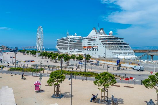 Cruise Ship Ferris Wheel Promenade Robert Editorial Stock Photo - Stock ...