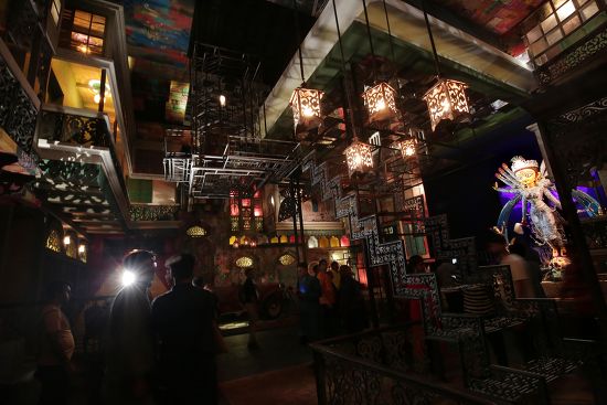 Visitors Looks One Makeshift Installations Made Editorial Stock Photo ...