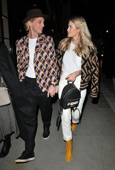 Jamie Campbell Bower Ruby Quilter : photos éditoriales de stock ...