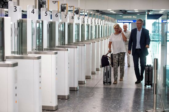 Passengers Use Automated Epassport Gates Editorial Stock Photo - Stock ...