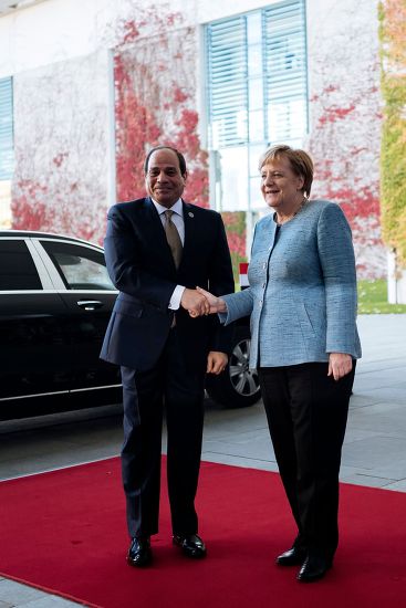 German Chancellor Angela Merkel R Shakes Editorial Stock Photo - Stock ...