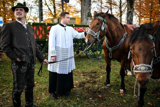 Cleric Pets Horse During Leonhardifahrt Procession Editorial Stock ...