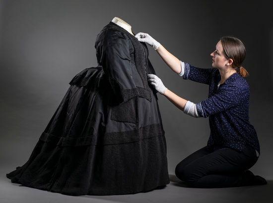 Unseen Queen Victoria Mourning Dress Going Editorial Stock Photo ...
