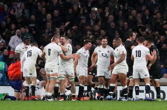 England Team Celebrate Their Rolling Maul Editorial Stock Photo - Stock ...