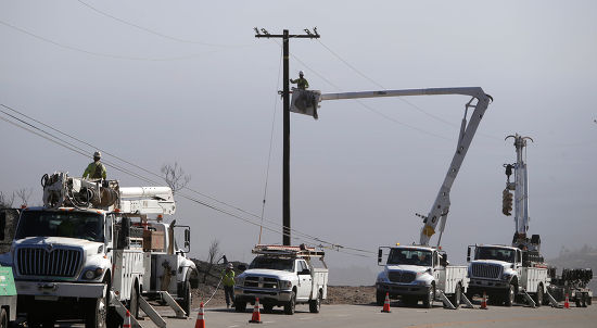 Southern California Edison Electric Company Work Editorial Stock Photo ...
