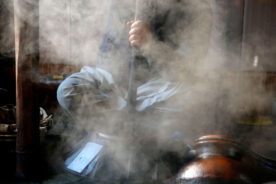 Umar Shafi Bhat Kashmiri Cook Prepares Editorial Stock Photo - Stock Image | Shutterstock