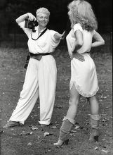Former Model Suze Randall Who Photographed Redaktionellt stockfoto ...