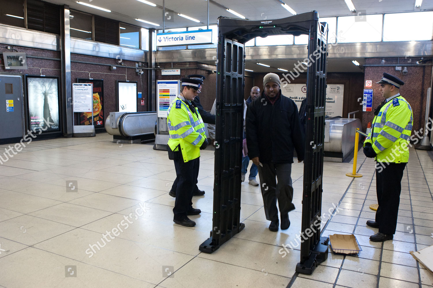 Metropolitan Police Portable Metal Detector Editorial Stock Photo ...