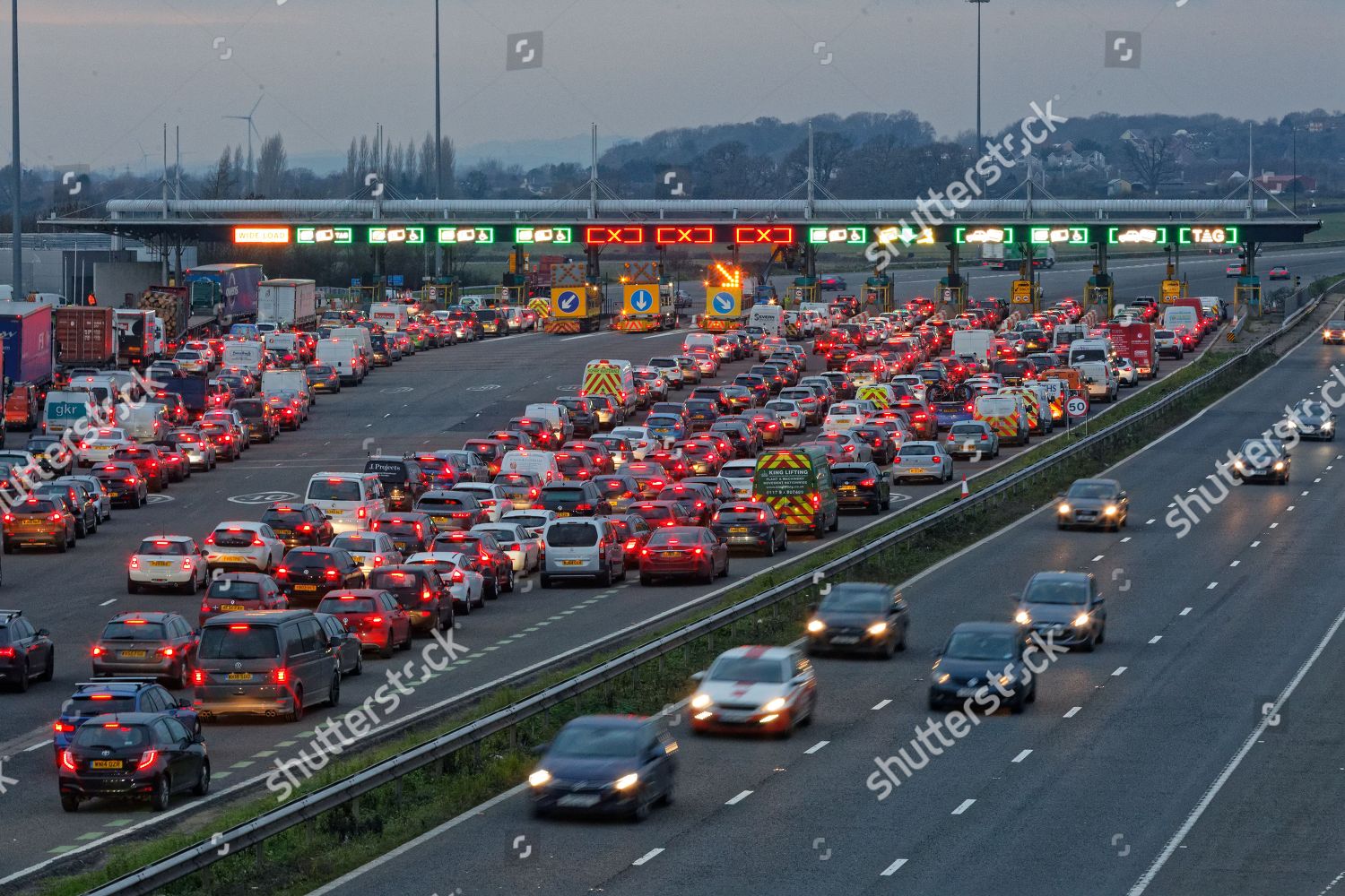 Long Queues Cars Severn Bridge Tolls Editorial Stock Photo - Stock ...