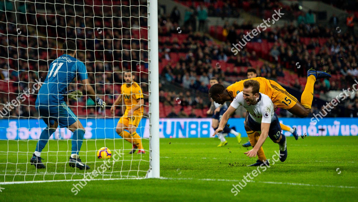 Harry Kane Tottenham Hotspur Misses Header Editorial Stock Photo ...