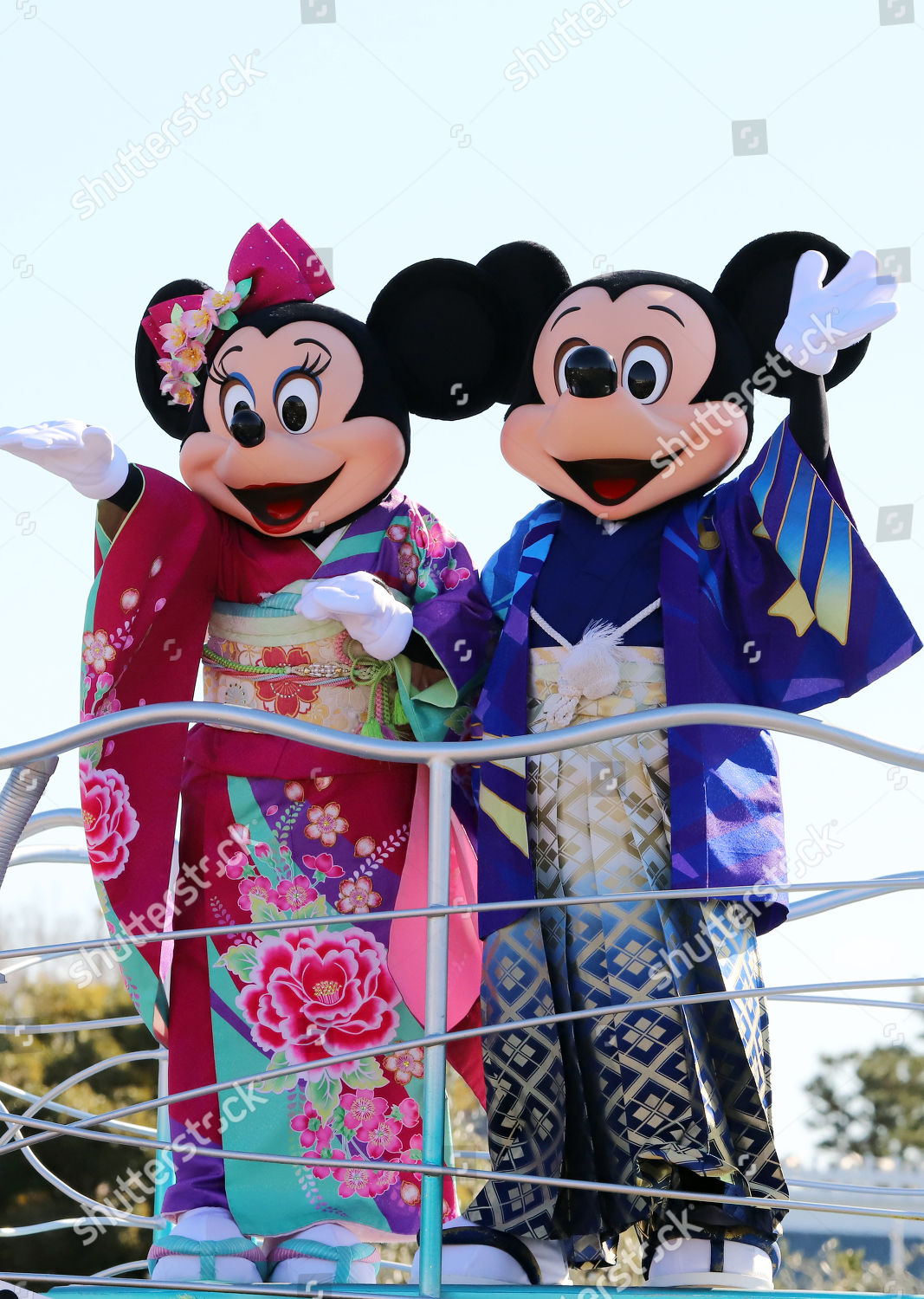 Disney Characters Mickey Minnie Mouse Dressed - Foto de stock de ...